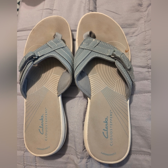 Clarks | Shoes | Clarks Size 8 Cloudsteppers Womens Gray Sandals | Poshmark